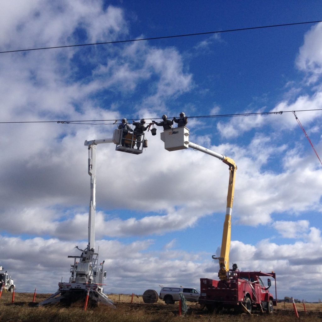 Estevan 138kV Energized Line Construction to East Substation – Allteck